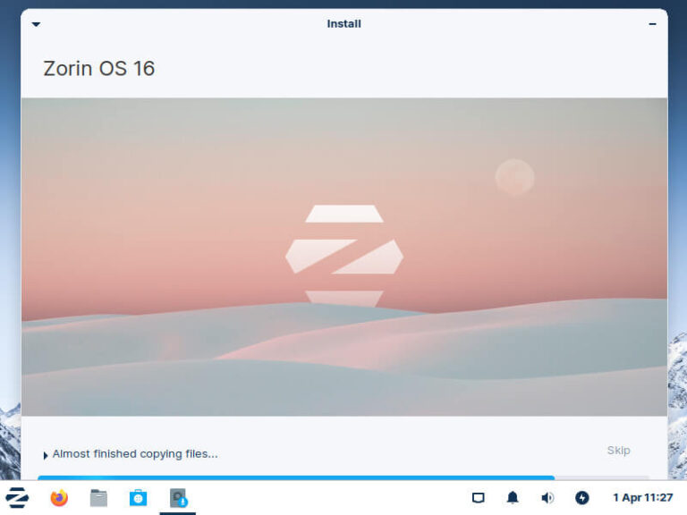 Zorin OS Lite 16.1 - A Linux Desktop with Windows Feel